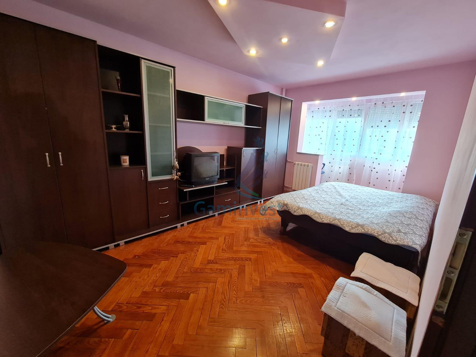 Apartament cu o camera de inchiriat in cartierul Rogerius, Oradea